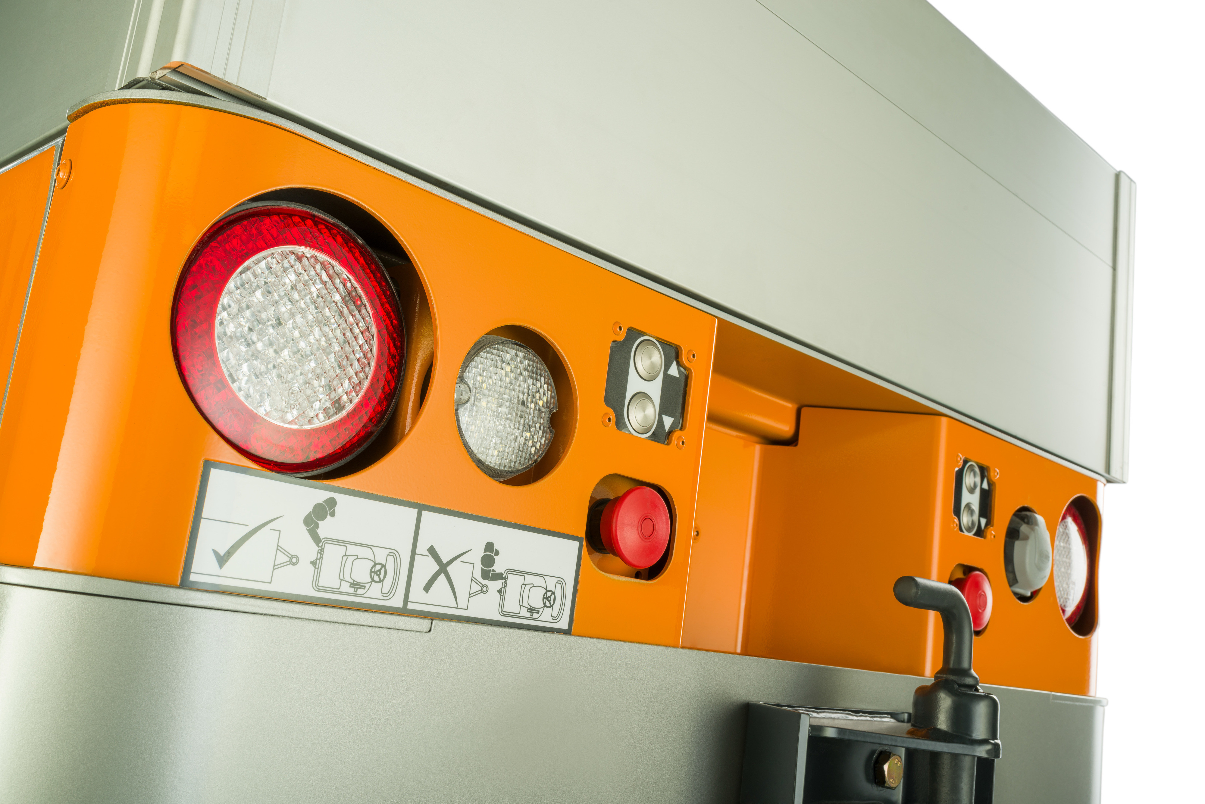 Carrelli trattori e trasportatori | Sycarr